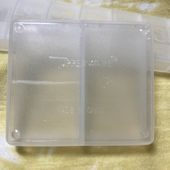 Tupperware | Accessories | Tupperware Vintage Pill Box Holder Clamshell ...
